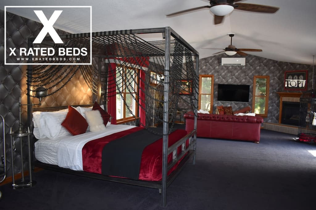 Made To Order 'Elegant Chains' Bondage Bed – XRated Beds